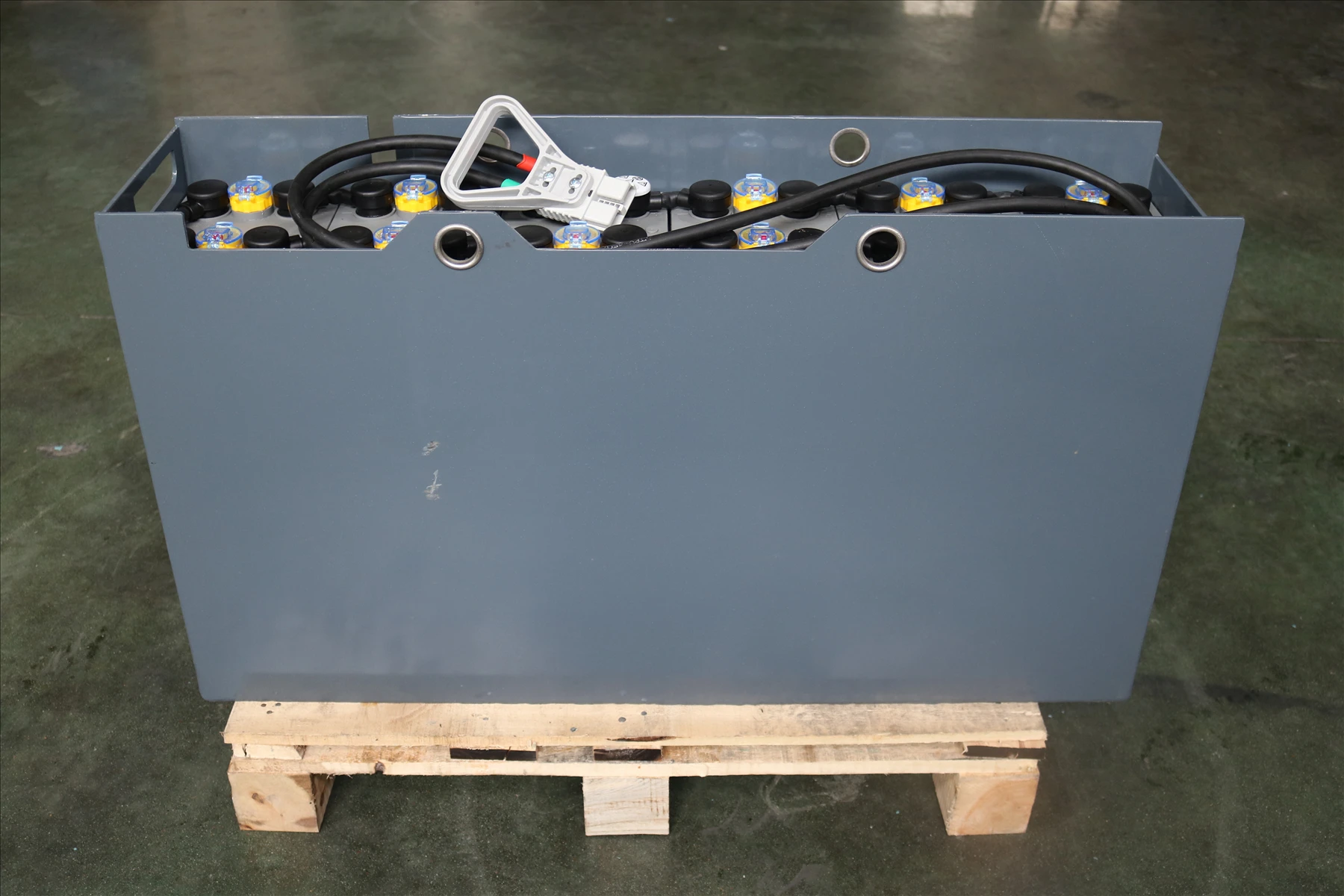 NICHIYU Original Battery 24V 390ah for Electric Forklifts