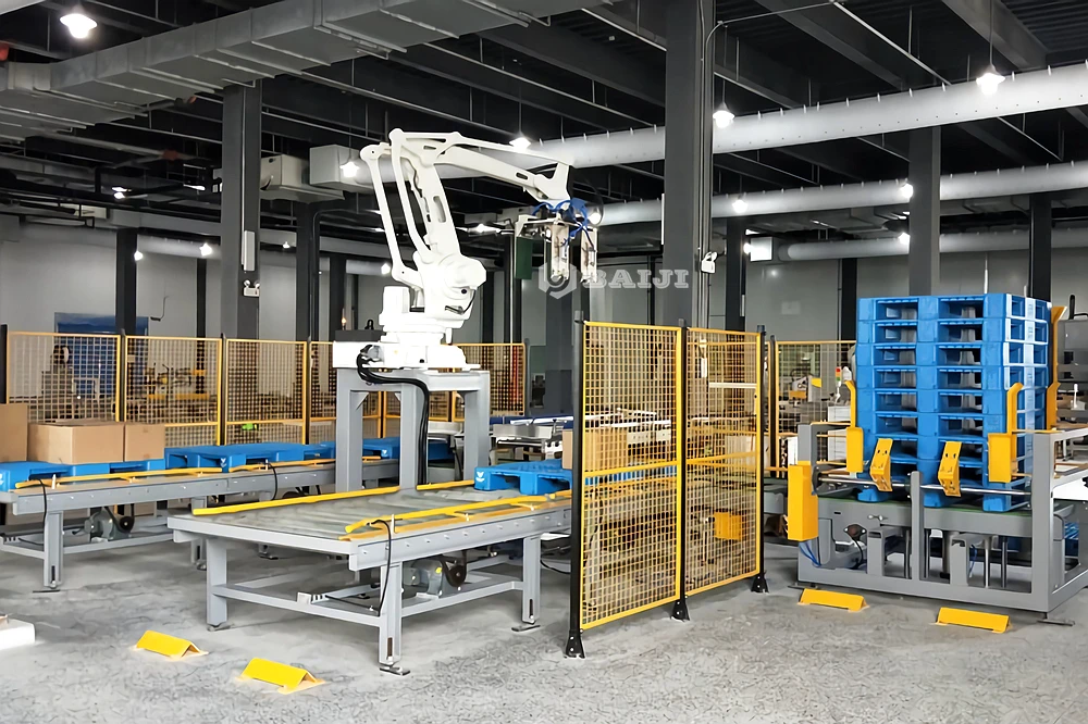 Fully Automatic Robot Palletizing Machine for Plastic Bottles