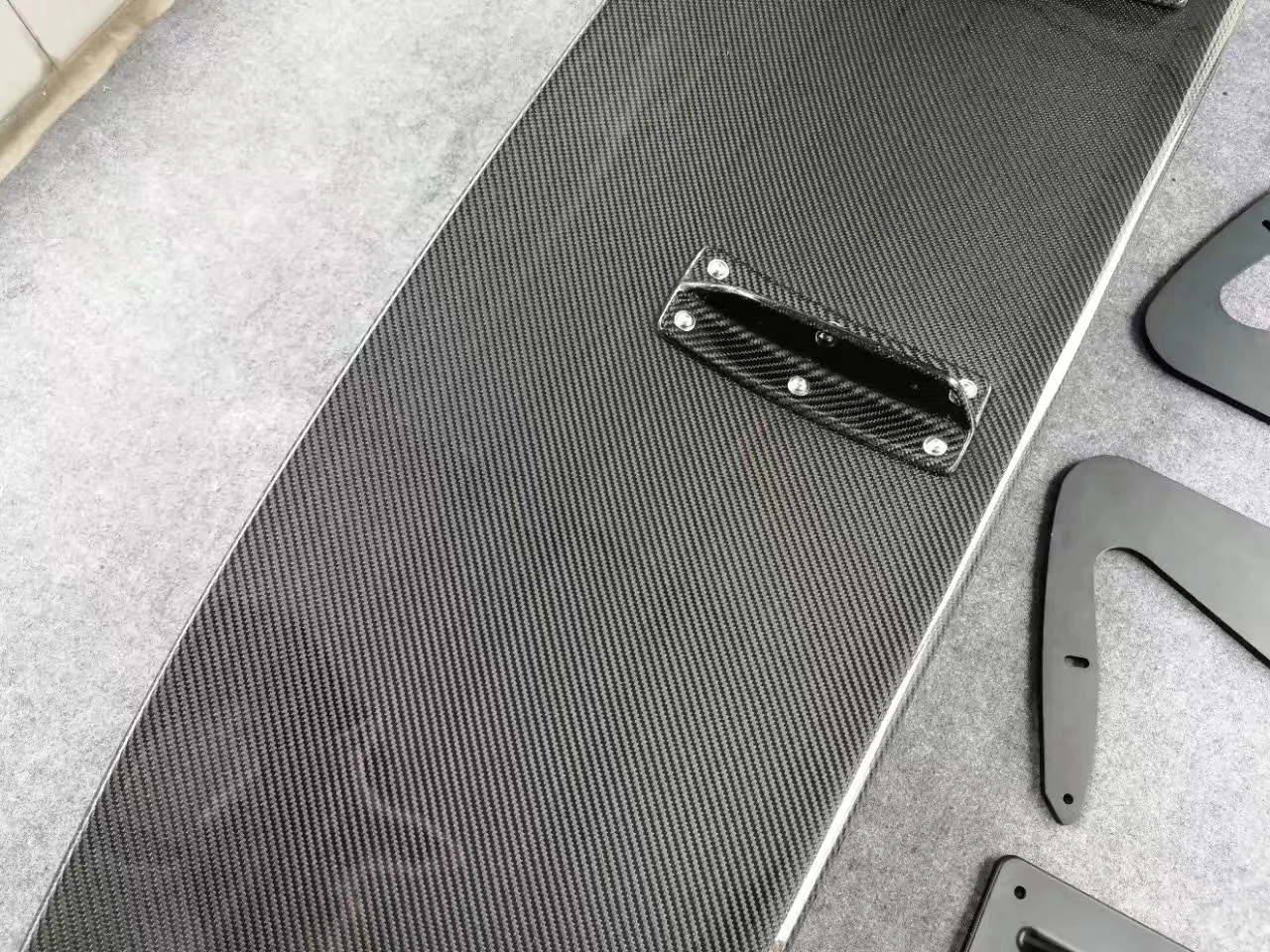 Ford Mustang Gt Carbon Fiber Rear Trunk Spoiler - Voltex Style Oem
