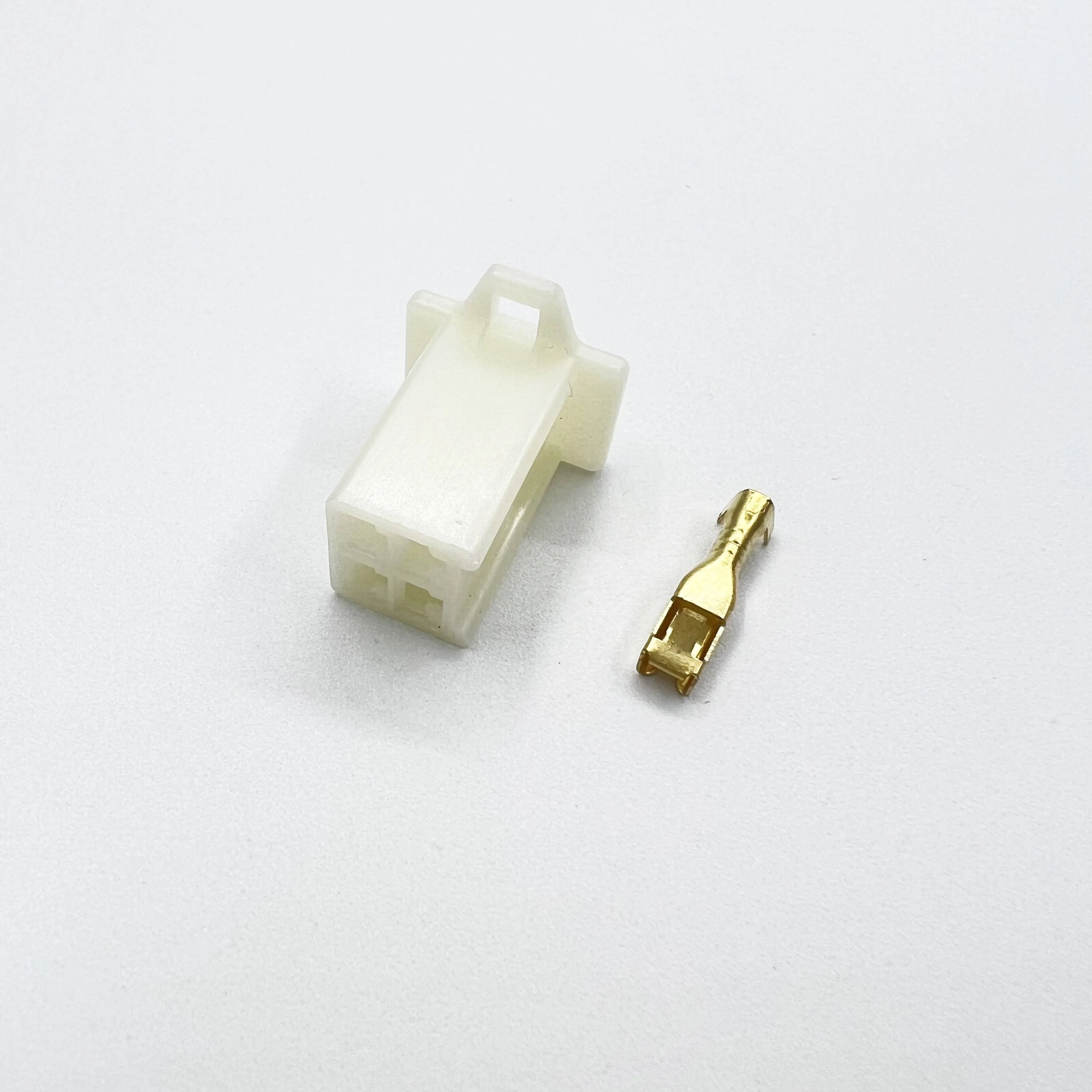 28050 Connector - Reliable Wire to Wire Solution