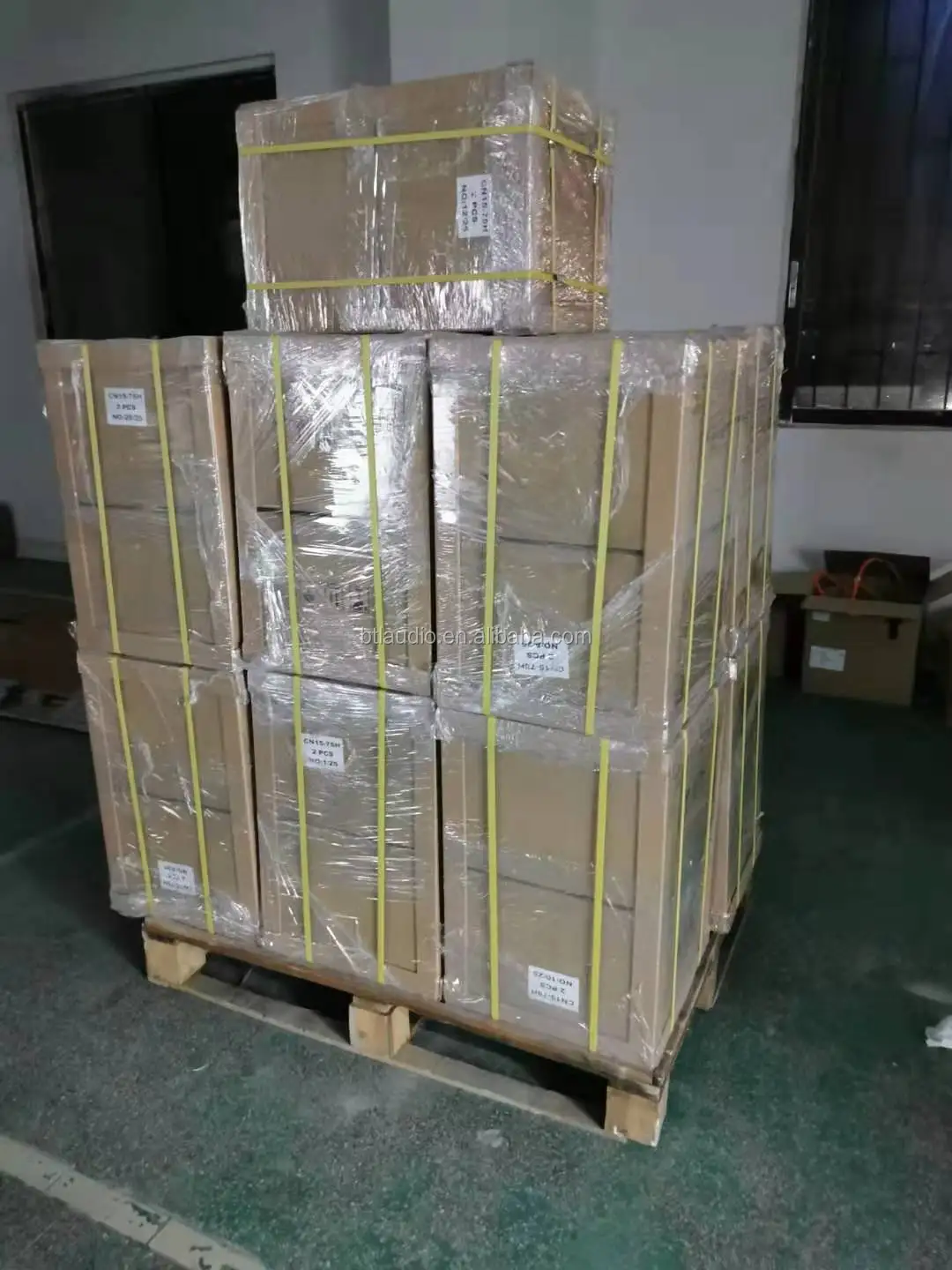 8 Inch Coaxial Full Range Speaker Ferrite 8'' Driver In Background ...