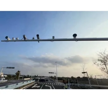 Modern Design Street Signal Arm Galvanized Steel Traffic Lighting Pole ...