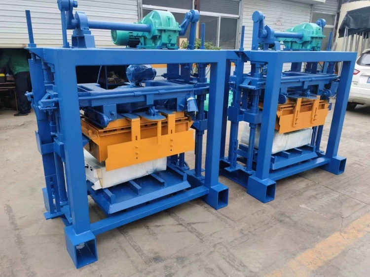 Movable Mobile Diesel Engine Egg Laying Concrete Hollow Block Making ...