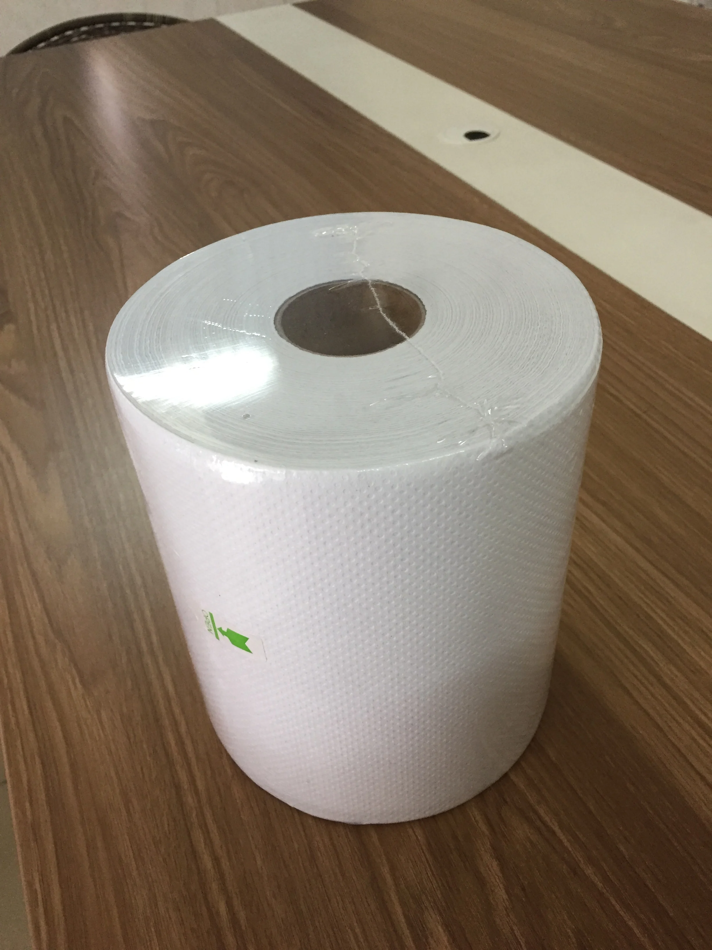 Hand Paper Towel Rolls - Durable, Absorbent, and Versatile
