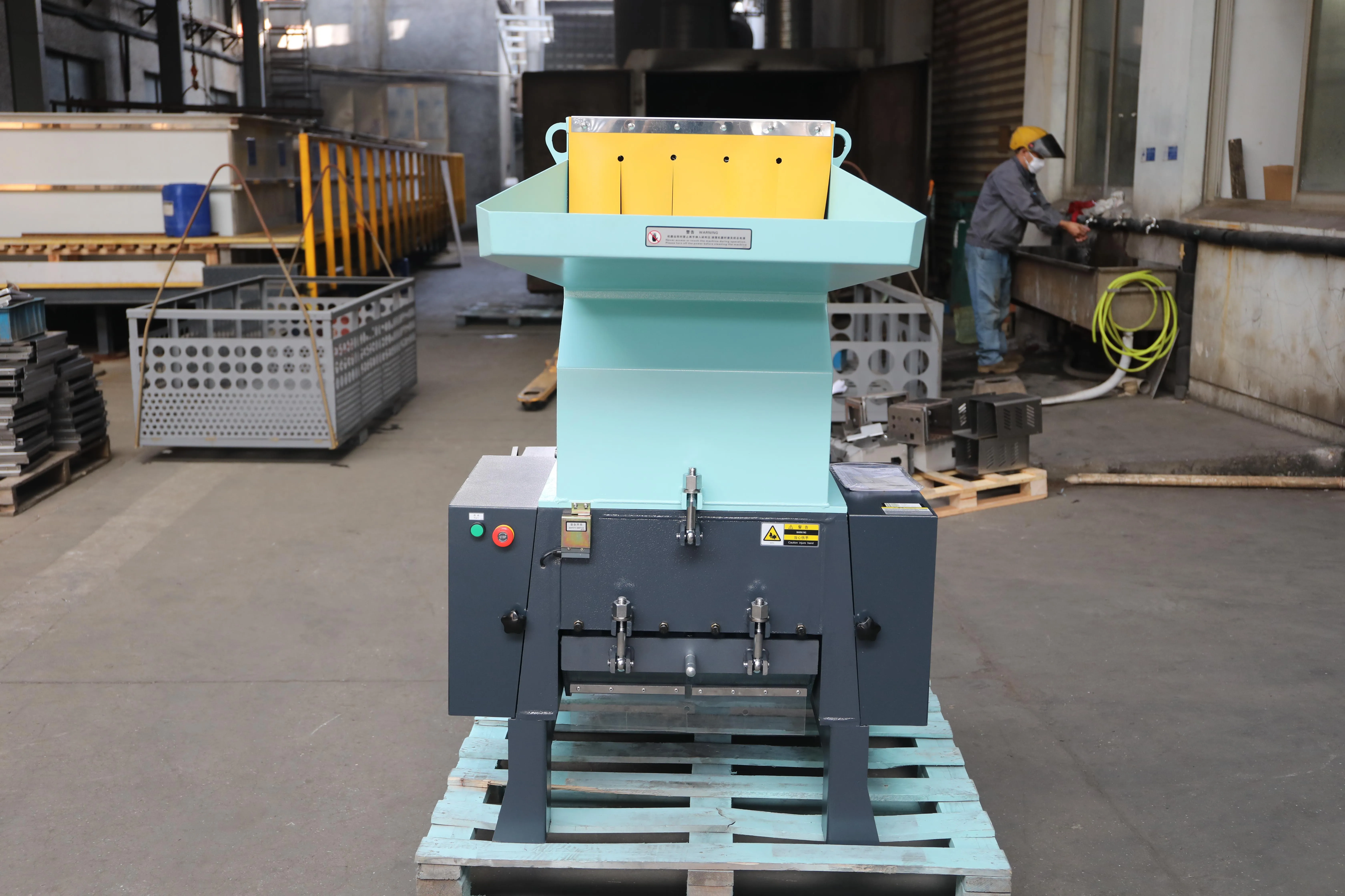 Centralized Powerful Granulators Flat Cutter Saddle For Industrial ...