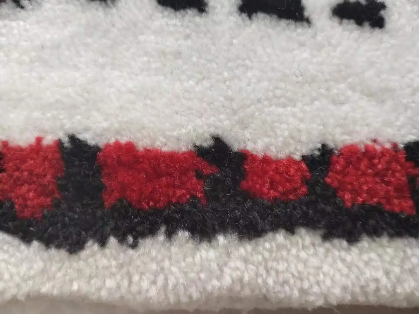 2024 Irregular Handmade Acrylic Furry Tufted Custom Indoor Shoe Rugs ...