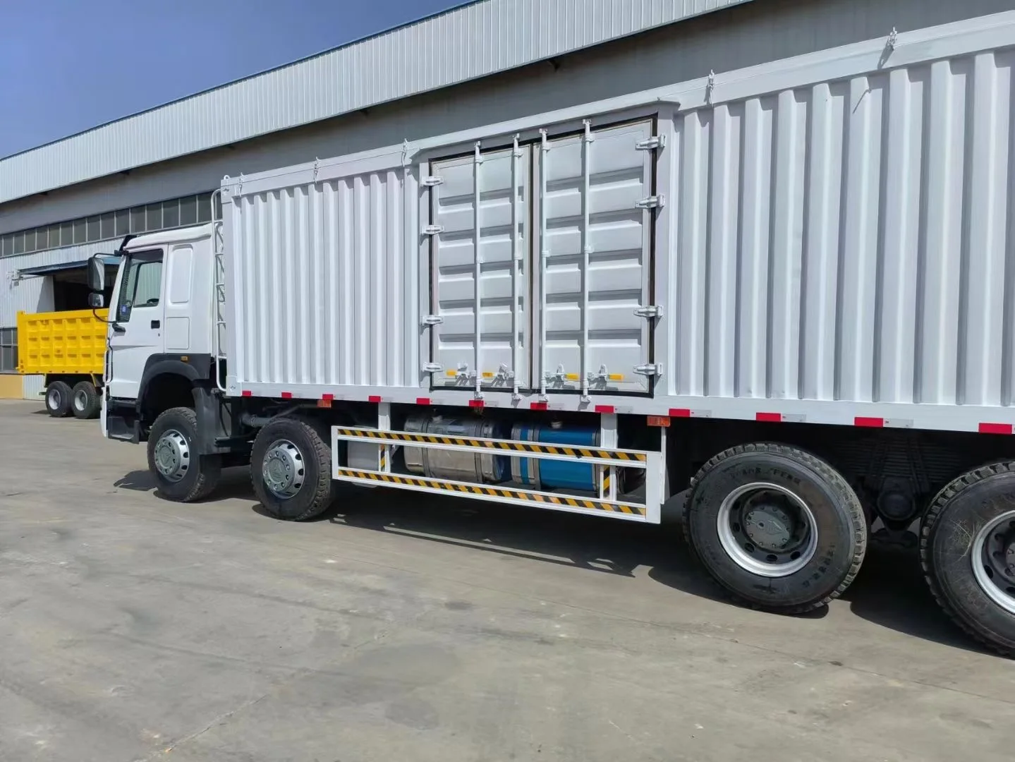 Sinotruk Howo Manual Transmission Express Transportation Euro3 Used ...