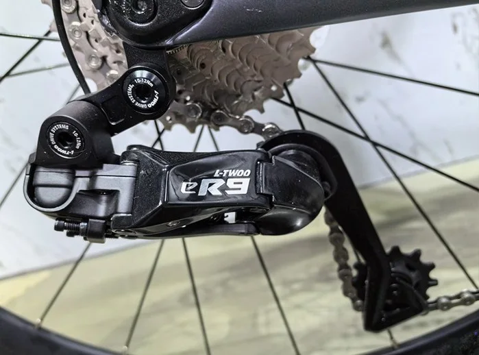 Cycletrack Racing Bicycle - Carbon Road Bike EDS Shifter