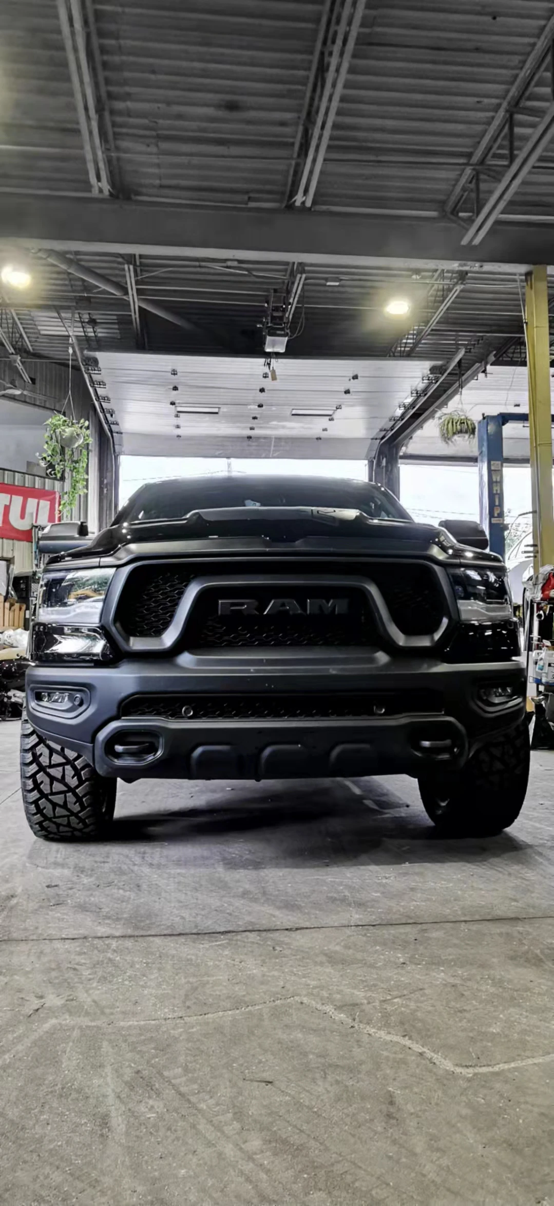 Aggressive RT Car Tire - Dual Layer, Strong Bead Design