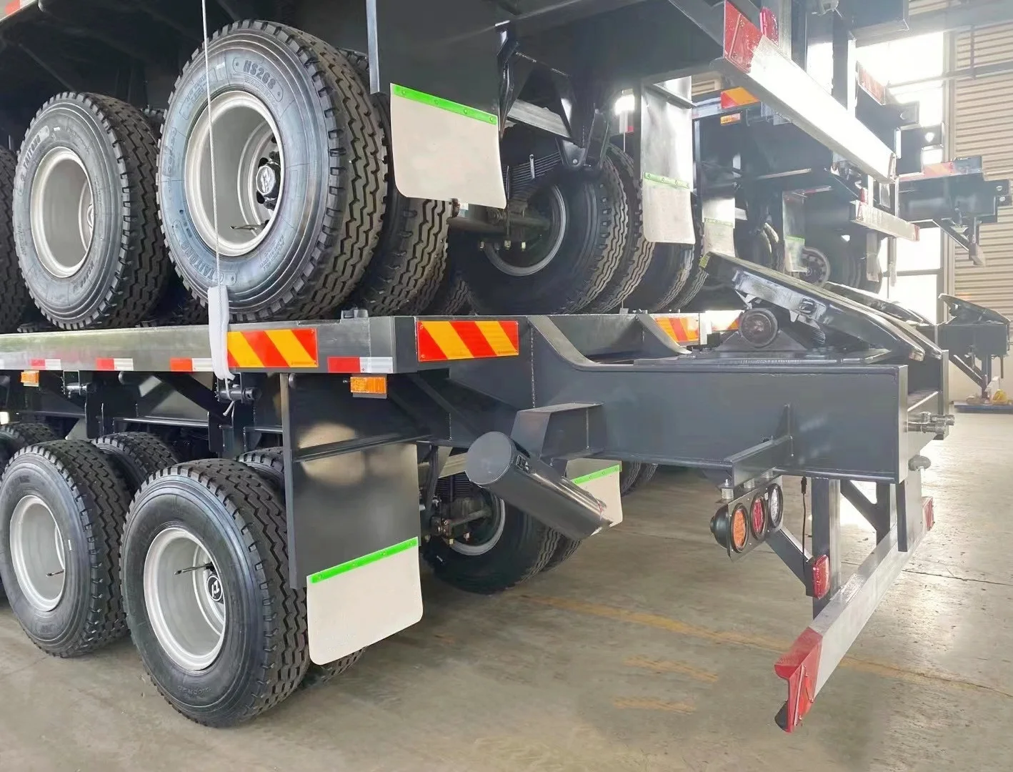 East Super Tandem Container Transport Trailer Tandem Flatbed Trailer ...