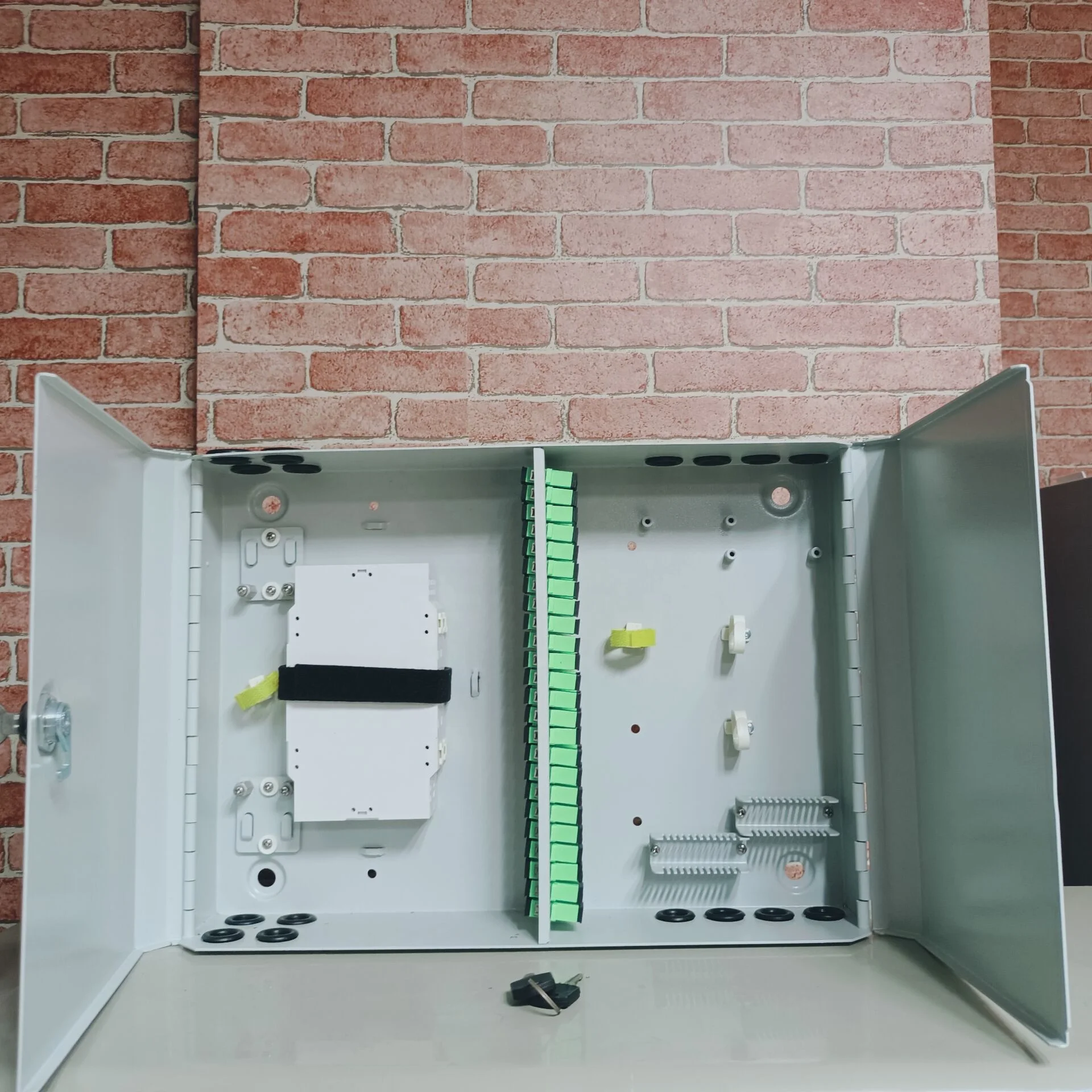 48f Ftth 48 Cores Wall Mounted Odf Metal Fiber Optic Distribution Box ...