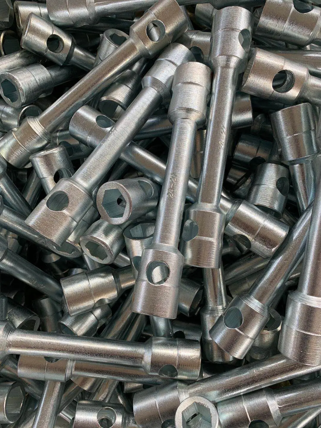 40cr Spindle Truck Double Head Wheel Spanner - Durable & Versatile