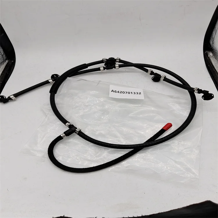Hose Leakage Fuel A6420701332 for Mercedes-Benz 0840071