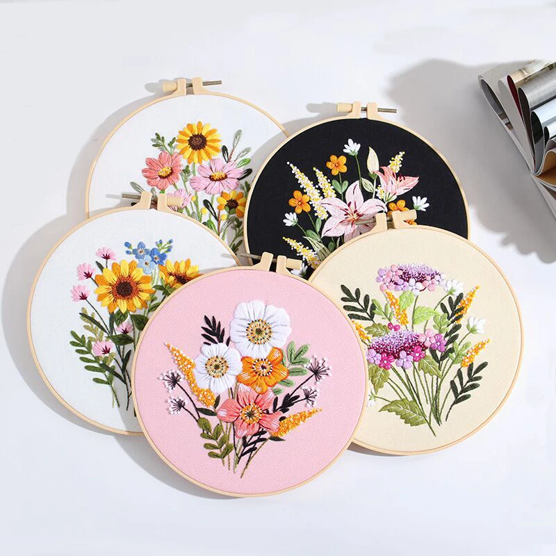 2024 Embroidery Kit - DIY Floral Hoops for Christmas Gifts