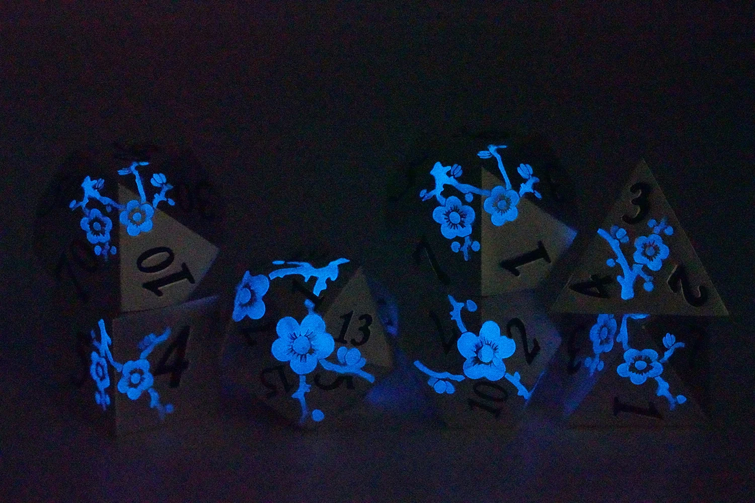 Blue Plum Blossom Flower Design Dnd 7pcs Full Dice Set
