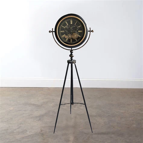 Modern Minimalist Iron Stand Floor Clock with Moving Gears