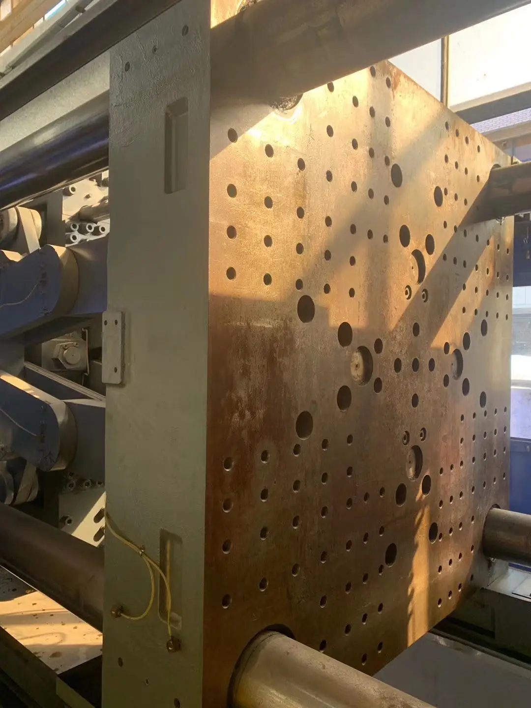 J850E日本ブランドJSW射出成形機850トンプラスチック成形機| Alibaba.com