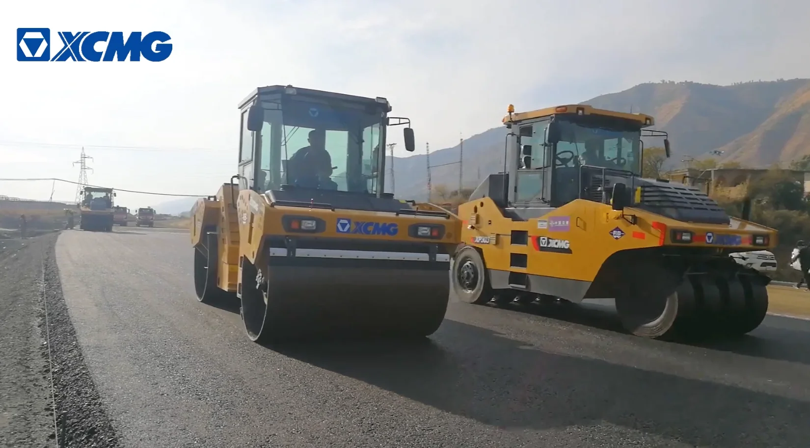 XCMG XS123 12ton Vibratory Roller - High Efficiency Road Compactor