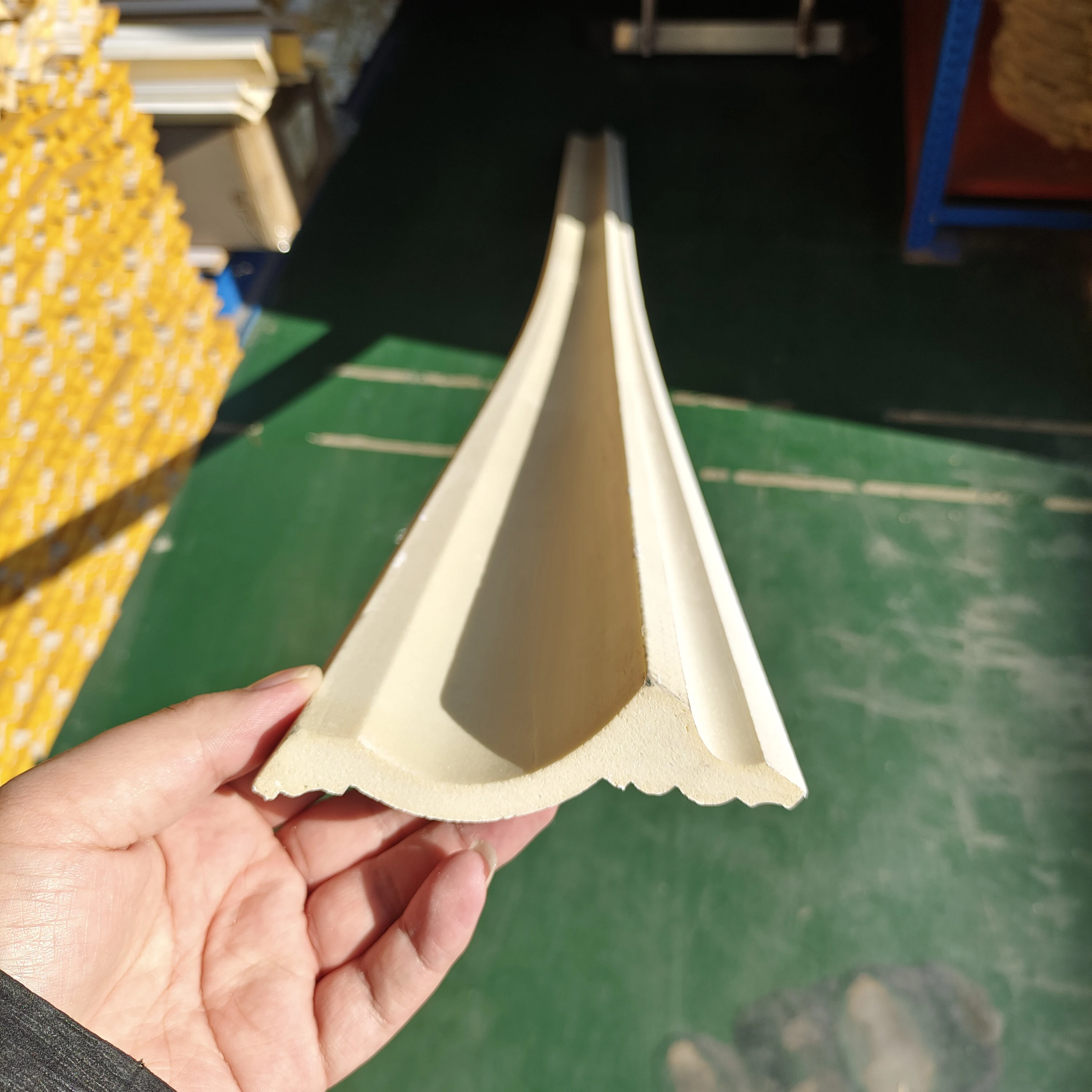 Polyurethane Pop Foam Cornices Frame Moulding False Ceiling Moulding ...