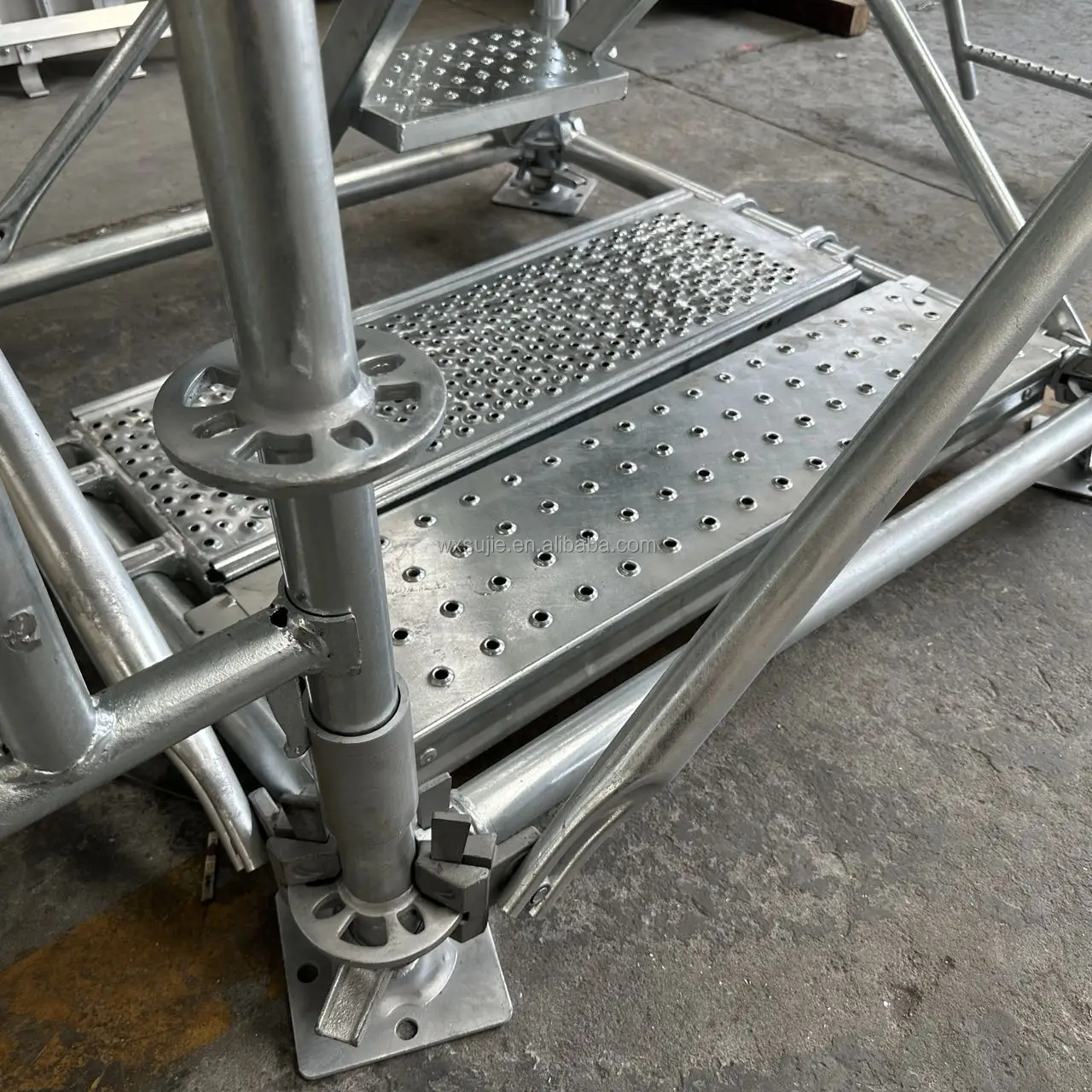 Ring Lock Scaffolding - High Strength Solutions for Construction