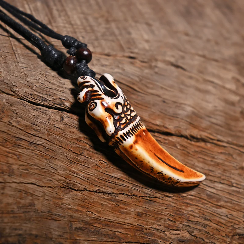 FX044 Imitation Ivory Necklace - Dragon's Teeth Pendant