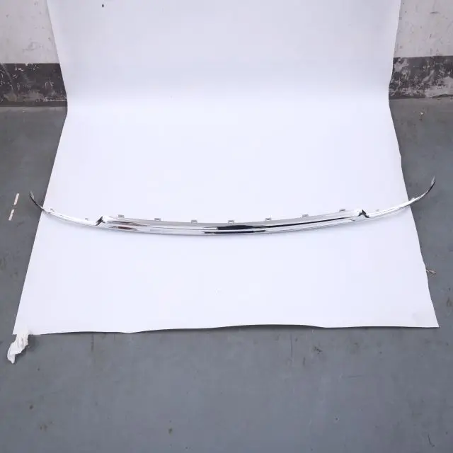 Rear Bumper Bright Strip With Middle Black Strip For Mercedes-benz ...