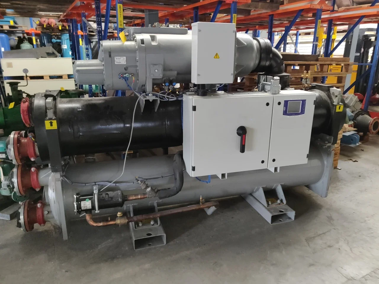 Aquaedge 19XR Centrifugal Liquid Chiller - Efficient Cooling