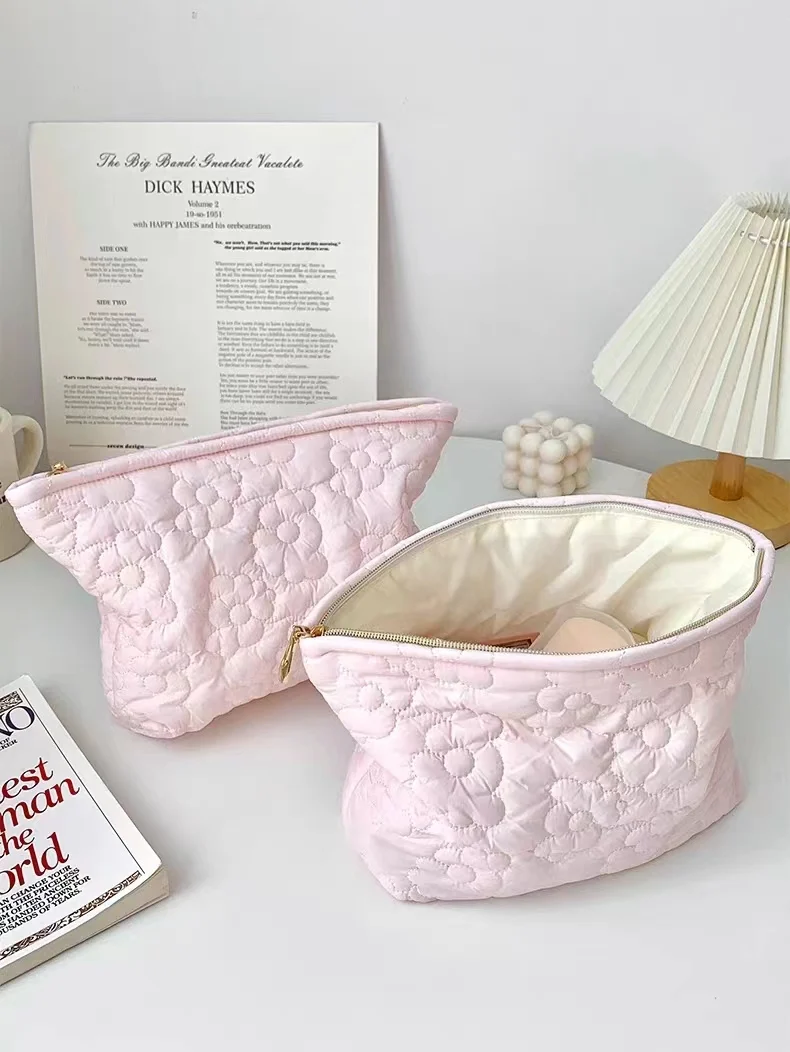 Soft Cotton Solid Color High Appearance Level Cream Color Cloud Puff ...