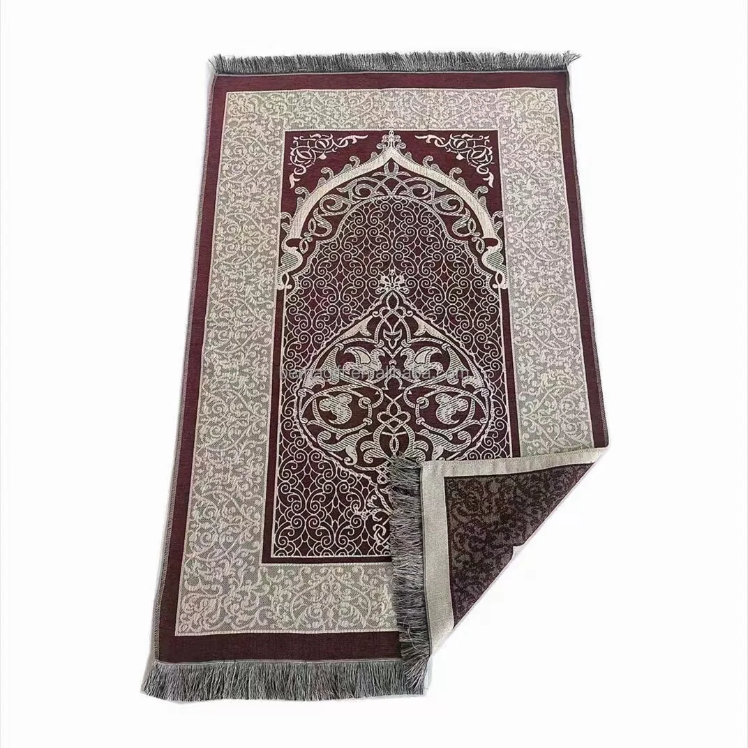 Elegant Islamic Gifts Set - Prayer Rug & Cylinder Box