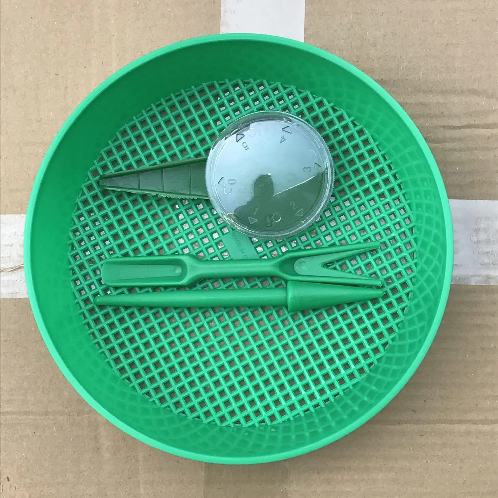 Plastic Mesh Soil Sieve For Filtering Soil & Garden Seeding Tools