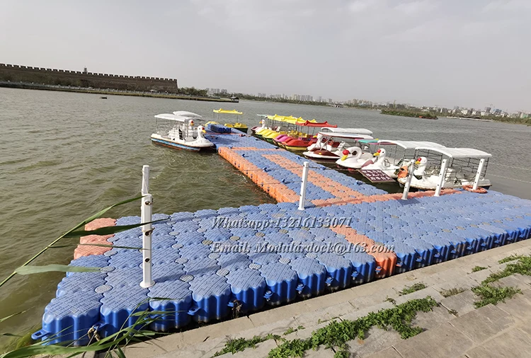 Blue HDPE Modular Floating Dock Pontoon with Hinge for Boat Use ...