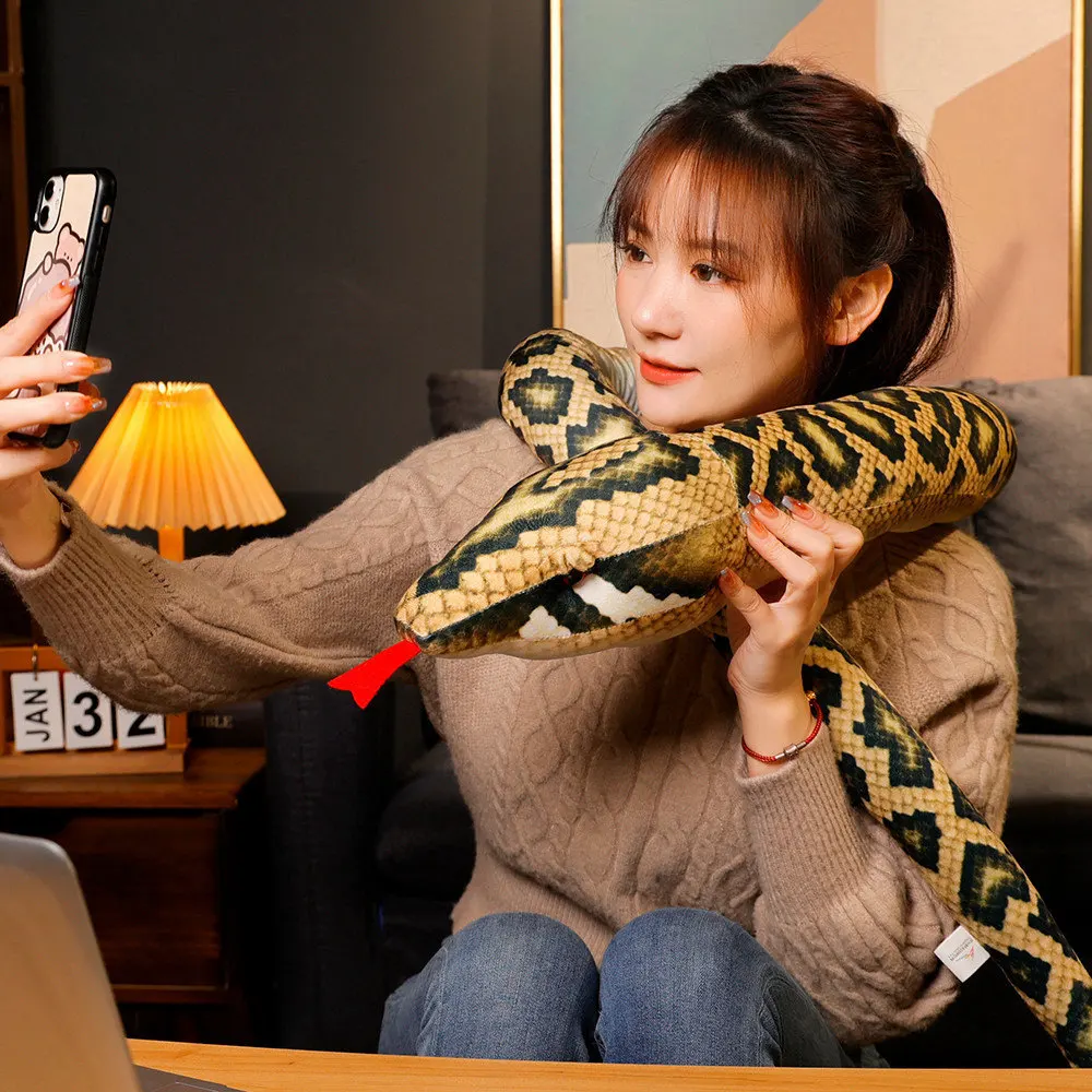 Custom Plush Snake Toys Lifelike Snake Scary Stuffed Animal Toy Tricky ...