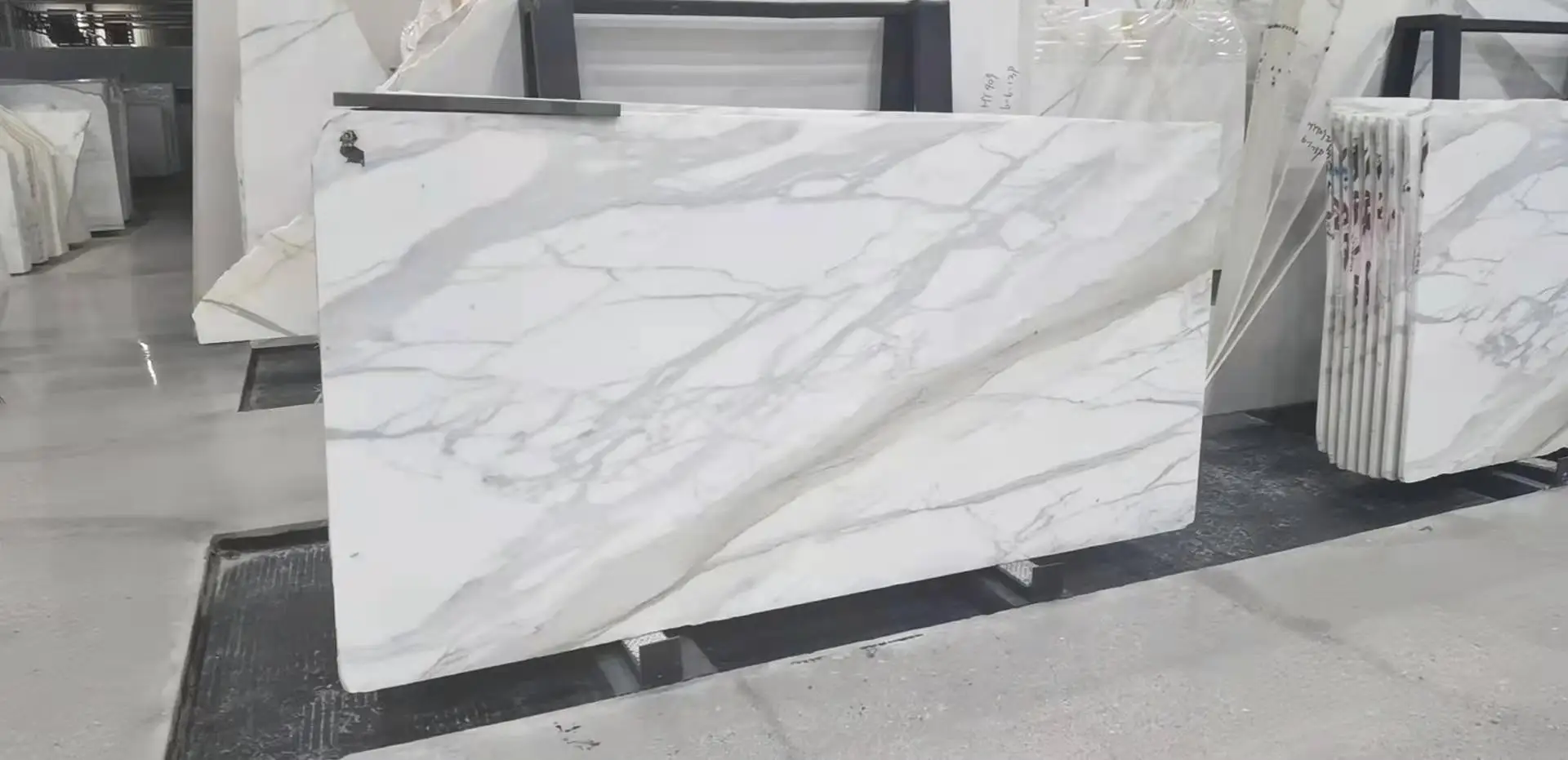 Snow White Marble Slabs - Elegant and Durable Solutions