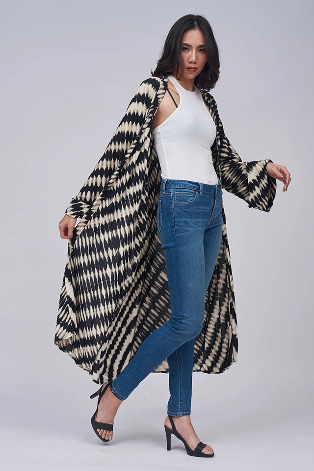 Alula Abaya Jacket Style 4 Open Coat Modern Abaya Designs Luxury ...