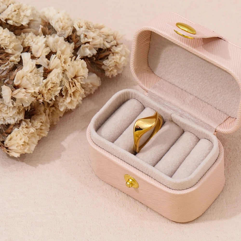 Tarnish Free 18K Gold Plated Moebius Rings for Women