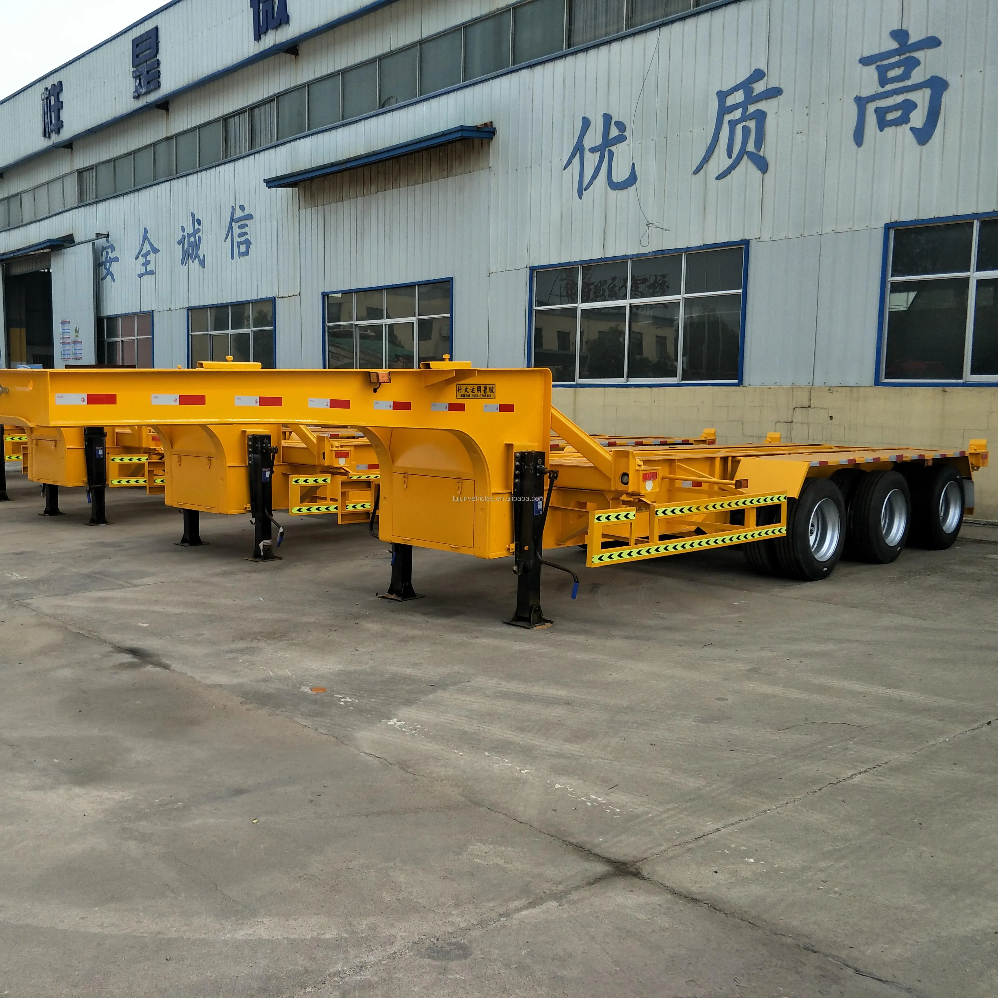 40ft/20ft Tri-axle Skeleton Container Transportation Semi Trailer - Buy ...