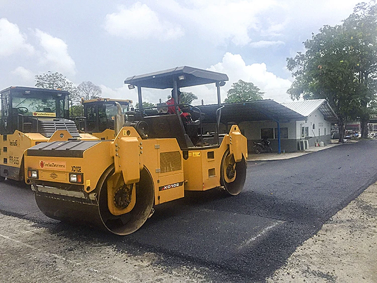 Diesel 10 Ton Vibratory Roller Compactor Xd102 With High Quality - Buy ...