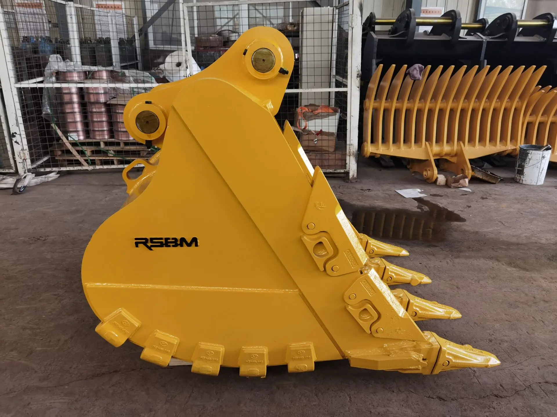 25 Ton Backhoe Excavator Bucket - Reinforced Rock Digging