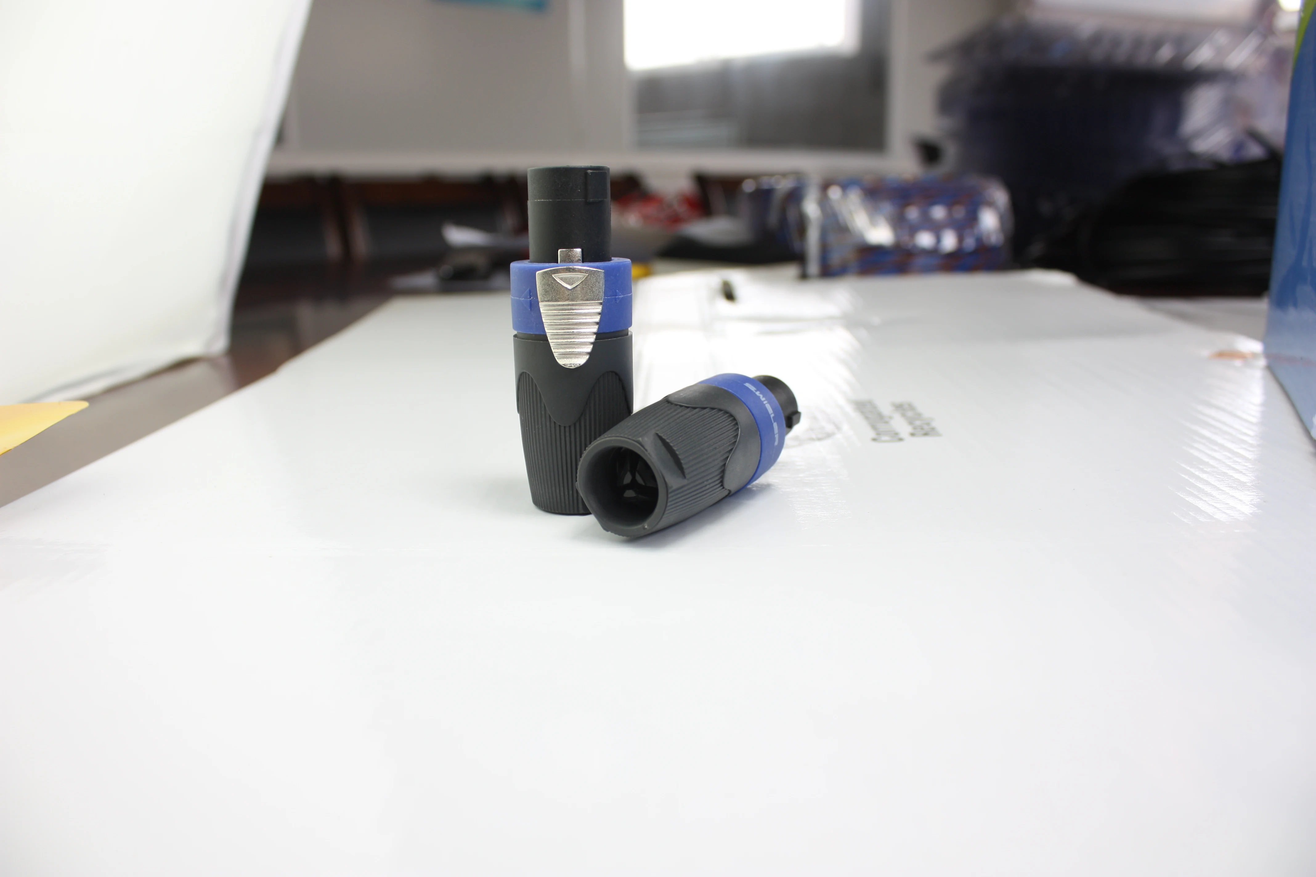 4-pin Male Speaker Cable Wire Plug Adapter Audio Video Connector Copper ...