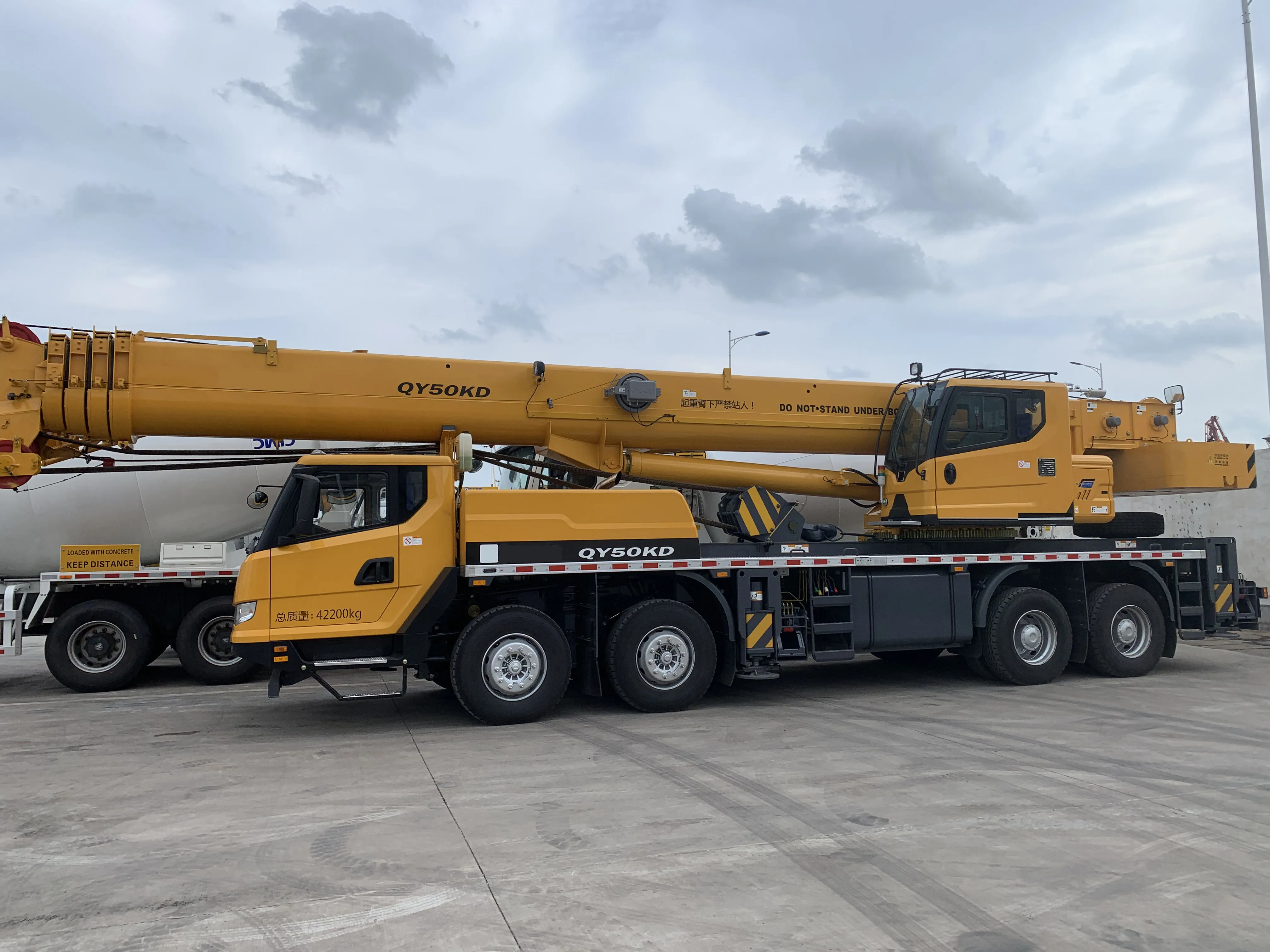 Mobile Crane Truck Heavy Duty 60ton Mobile Truck Crane Qy60kh For ...