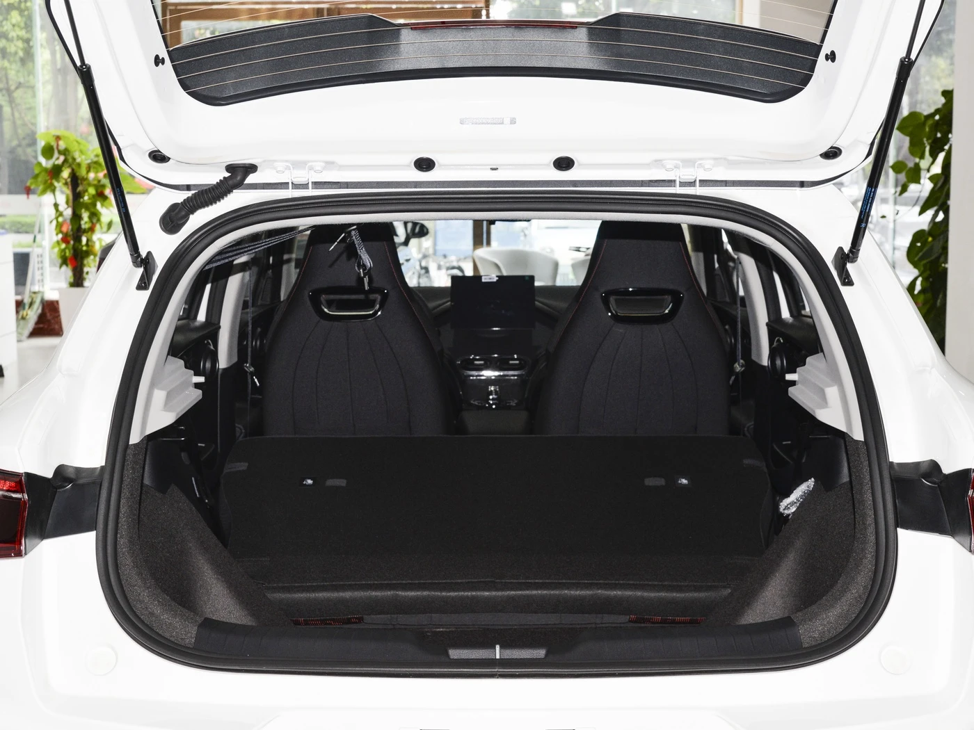 BYD Seagull Electric Car - 5*4 SUV with 305KM/405KM Battery