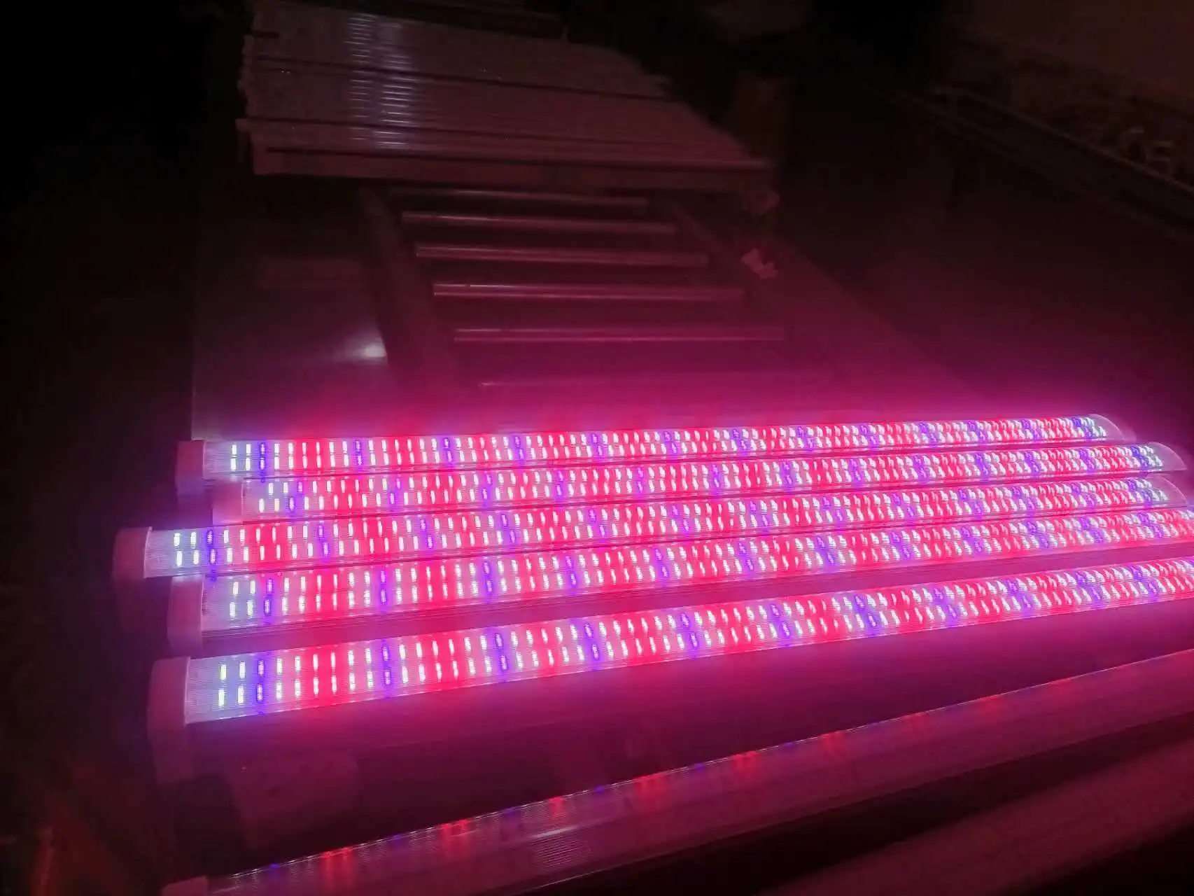 150W IP66 Canopy LED Light Strips - High Efficiency Grow Lights