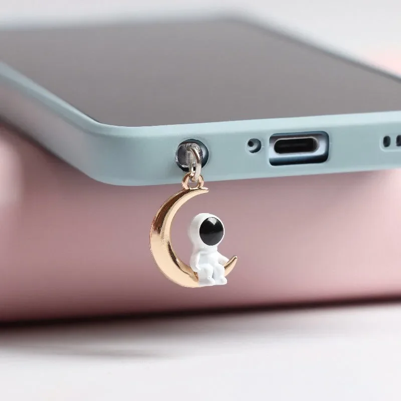 Astronaut Dust Plug Charm - Cute Charge Port Protection