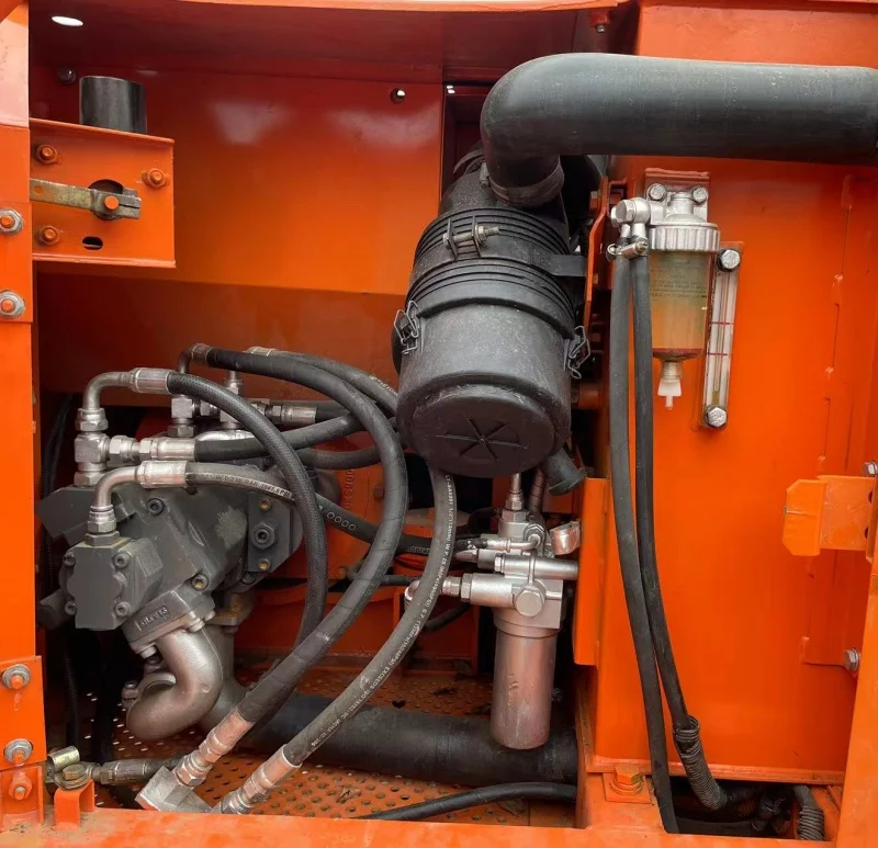 Used Mini Hitachi ZX80 Excavator - 8 Tons Crawlered Digger