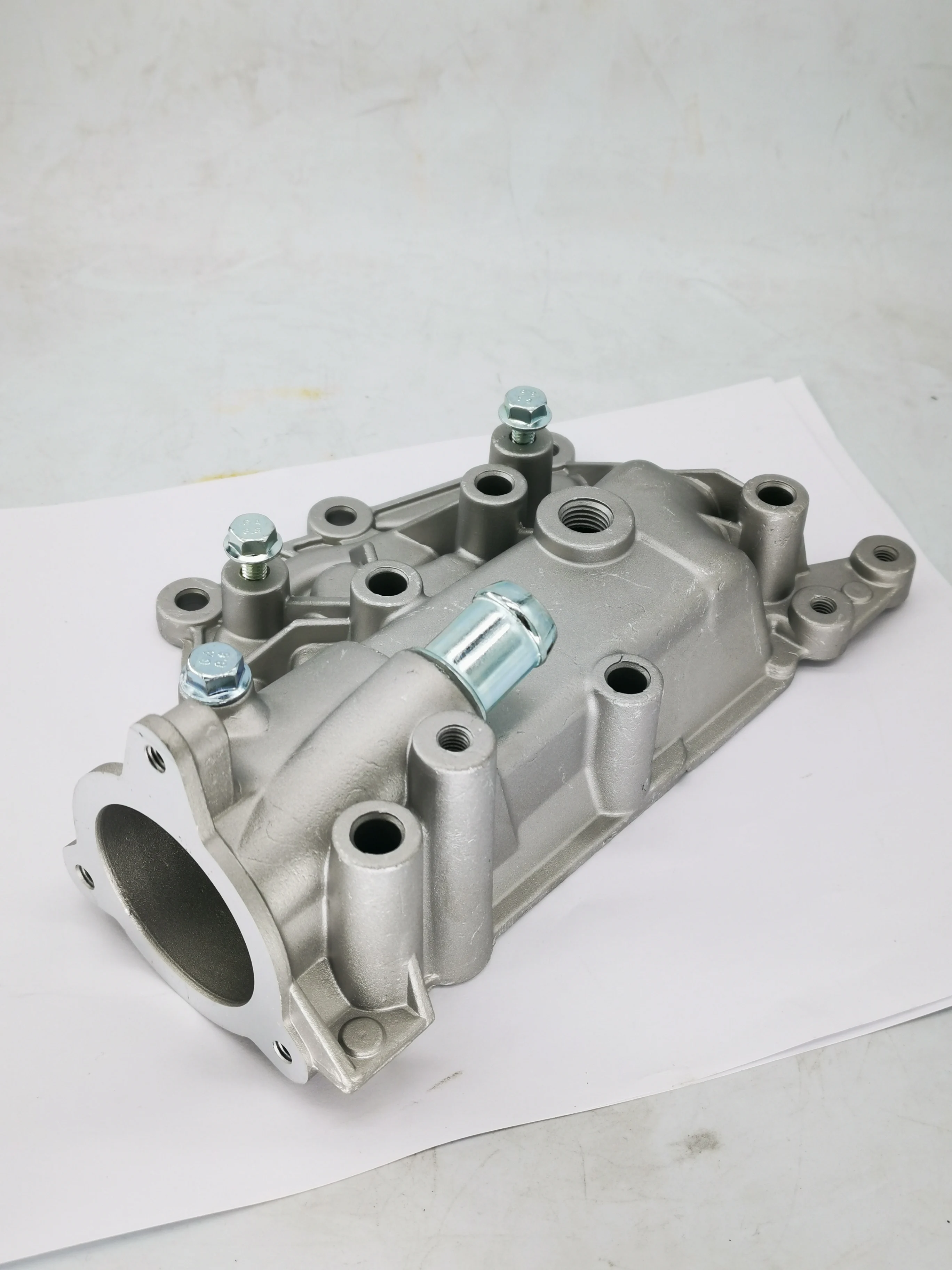 Thermostat Coolant Housing 8200338668 for Renault Clio Sport MK3