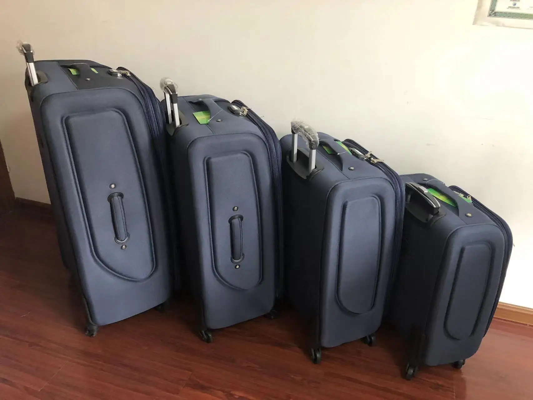 Lightweight Soft Fabric Eva Luggage 4 Pcs Set Waterproof