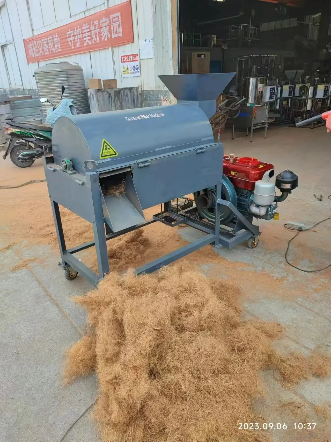 Alibaba.com: Coconut Husk Crusher for coir fiber processing, efficient ...