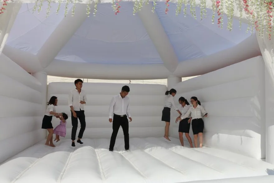 Multi Color White Inflatable Wedding Bounce Castle Wedding Party ...