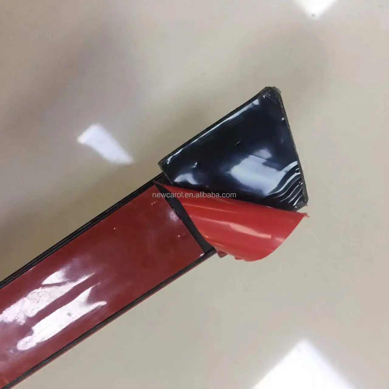 Universal Red LED Warning Light Spoiler - Black Carbon Fiber