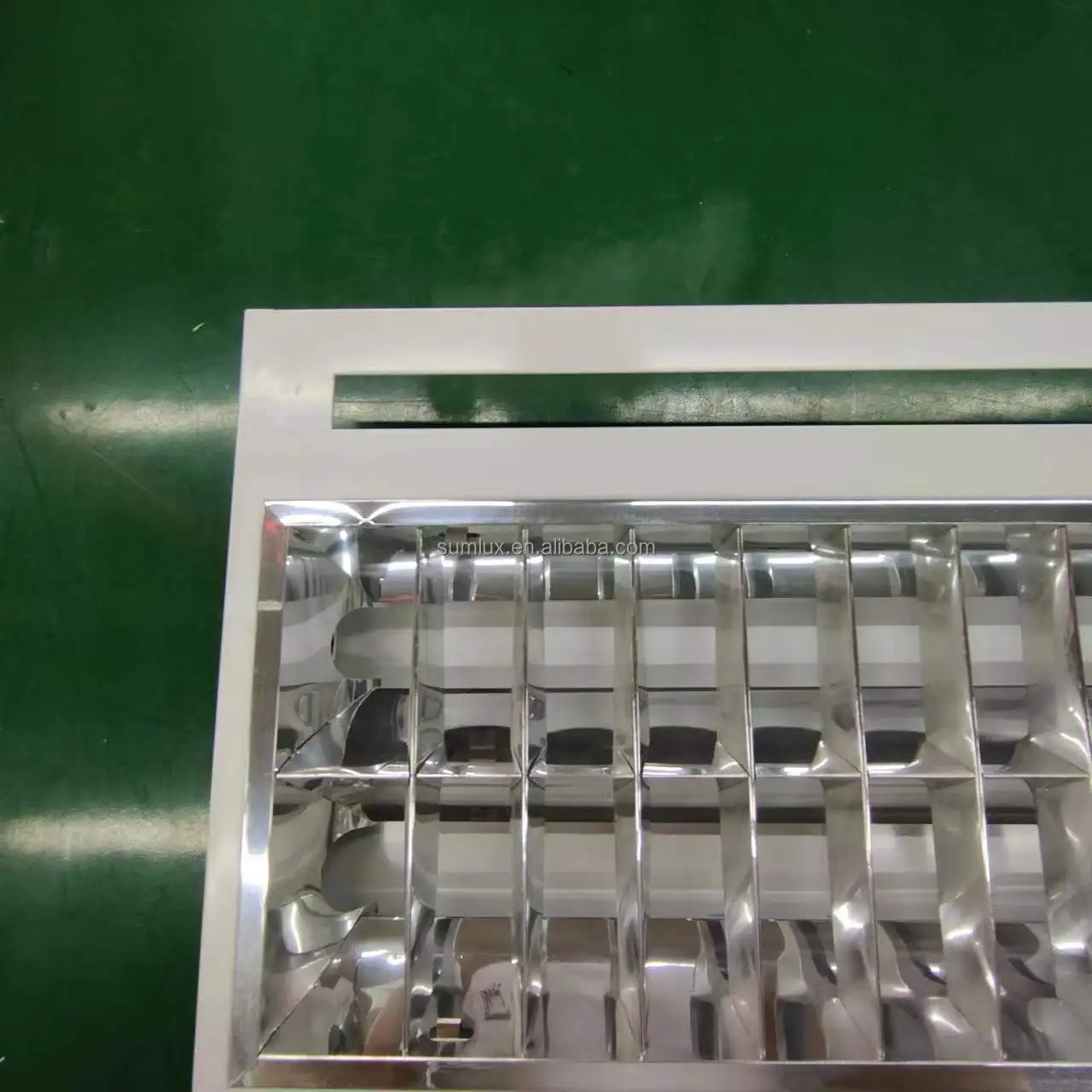 T5 T8 New Louver Fixture 2bulbs 4 Bulbs Ceiling Grille Lamp 2ft 4ft ...